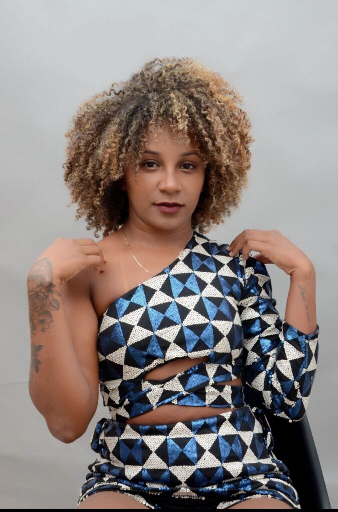 Cantora paraense Lya Silva visita o Tocantins e surpreende público na ...